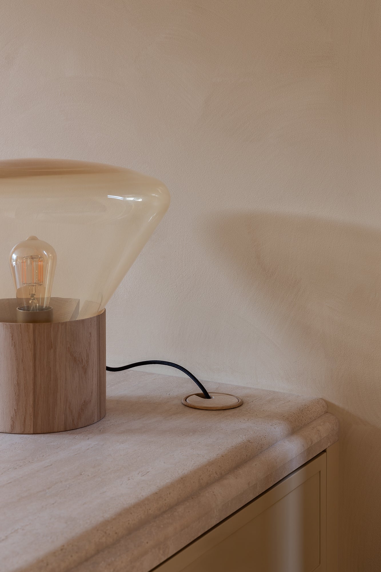 Cable Outlets | Veil and Veil Stone – Linear Standard