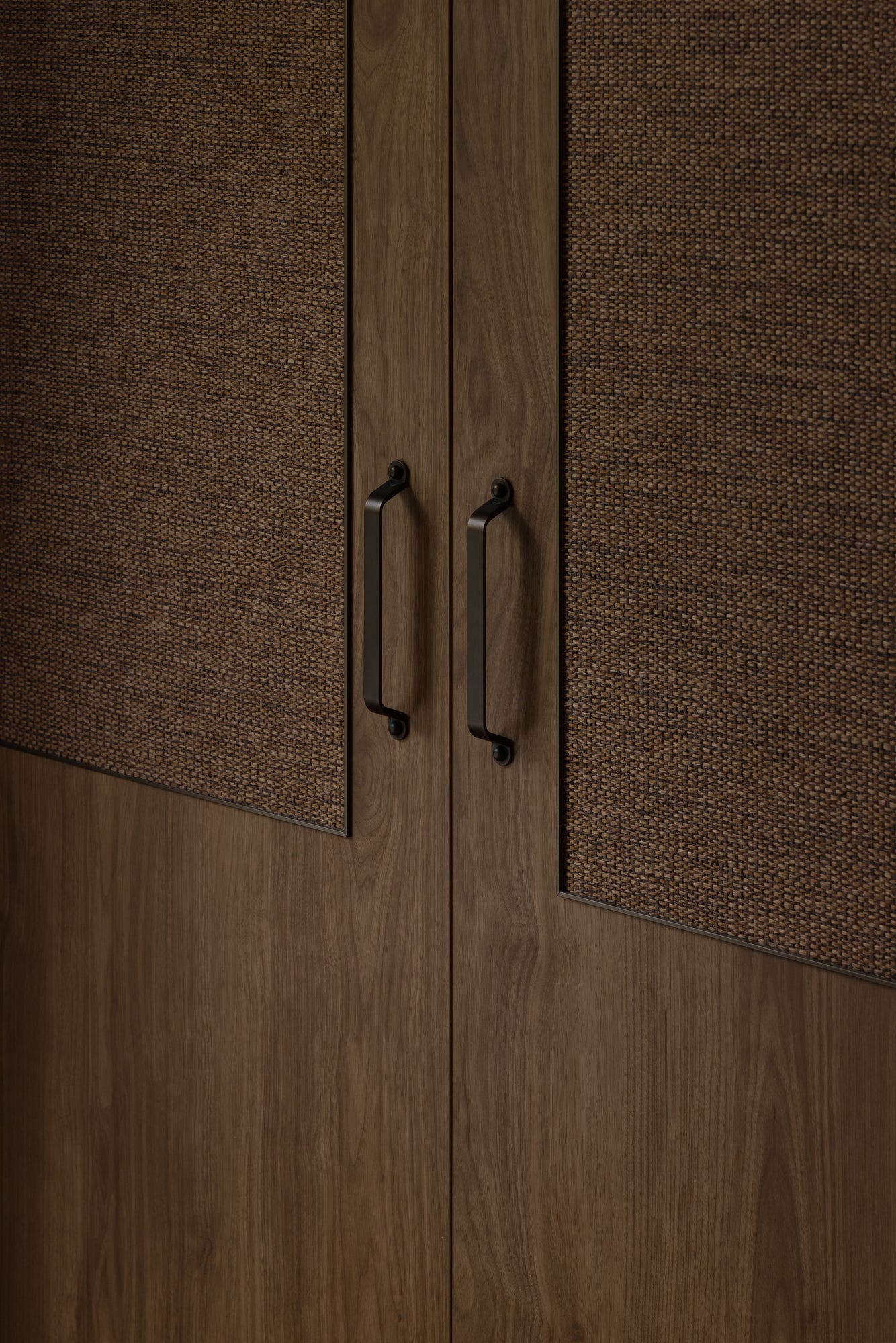 Button Handle: Classic Brass Cabinet Handles – Linear Standard