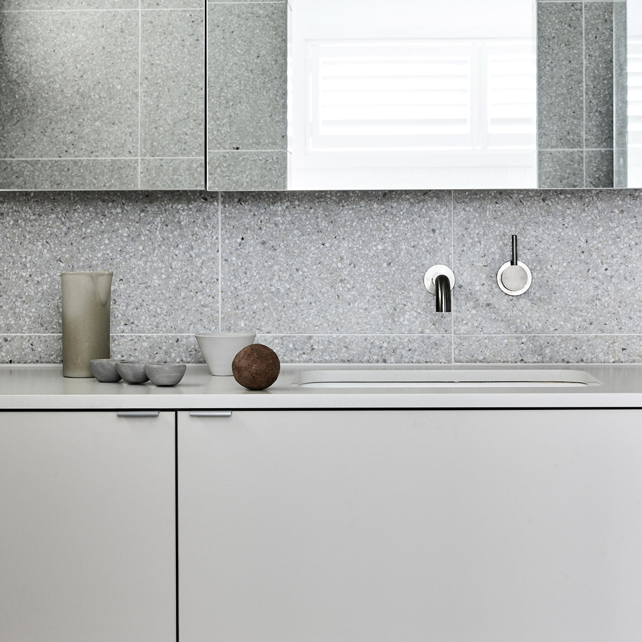 Pipe Lip Pull – Minimalist Cabinet Handles – Linear Standard