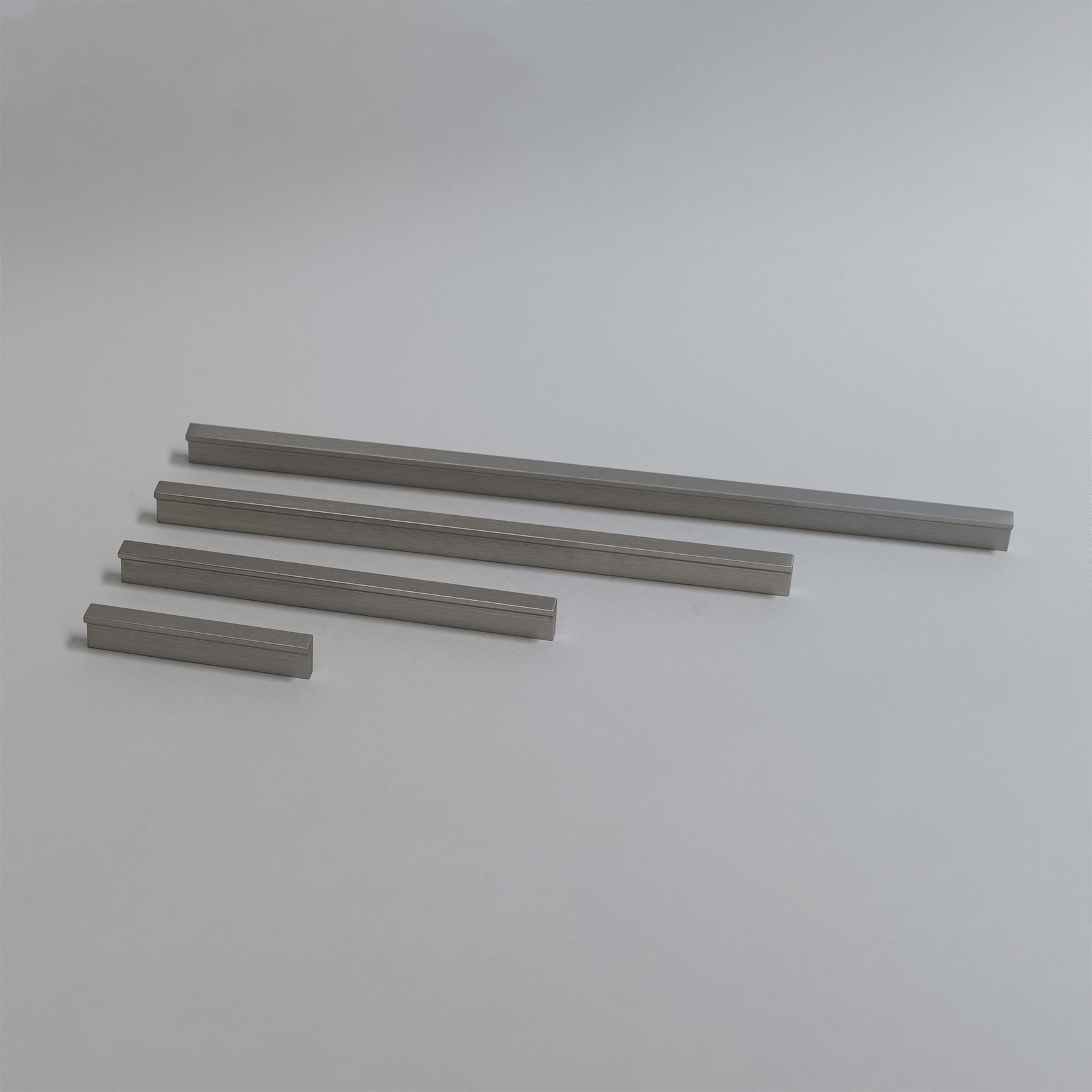 Angle Handle | Cabinetry Hardware | Core Collection – Linear Standard