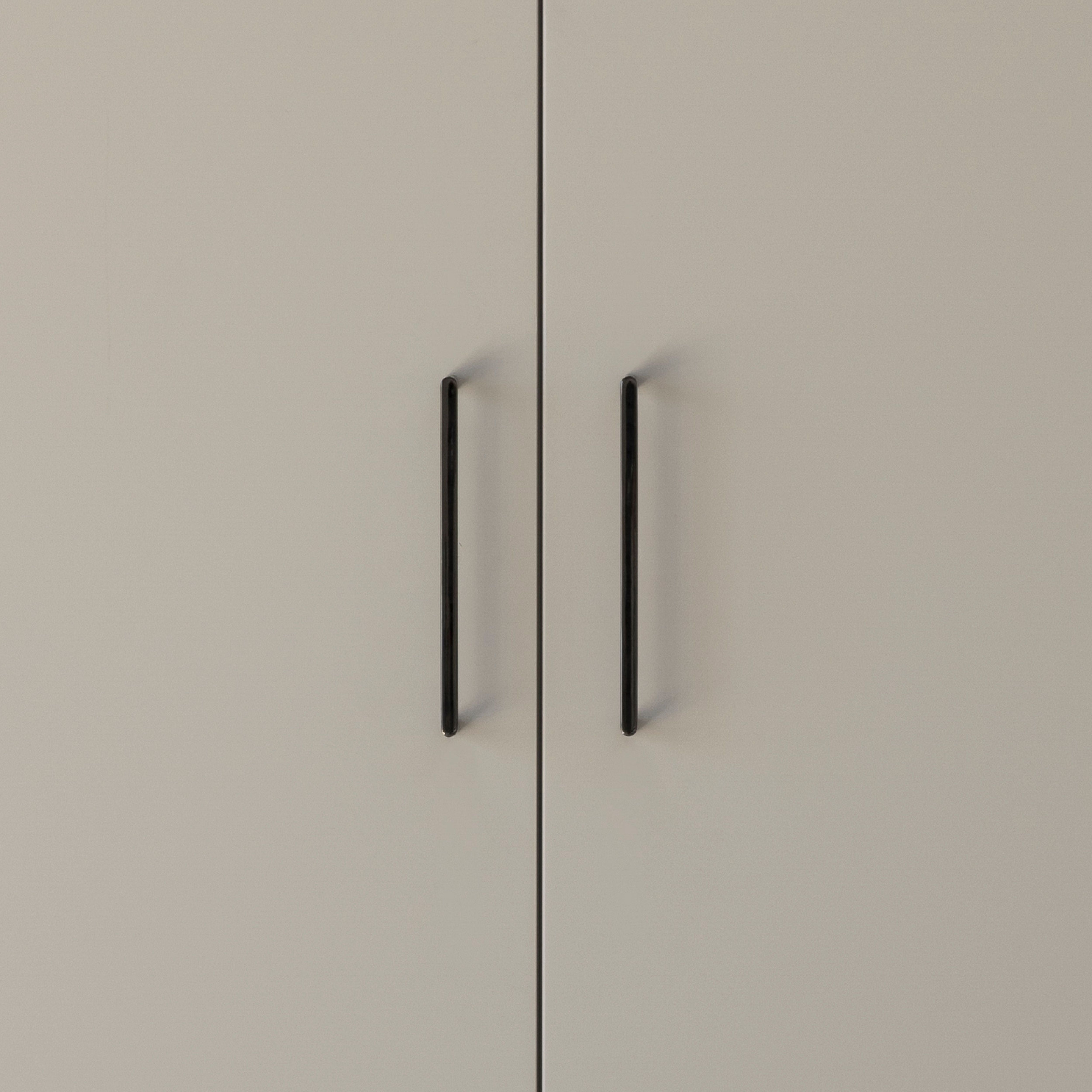 Pura Handle: Slim Polished Brass Cabinet Handles – Linear Standard