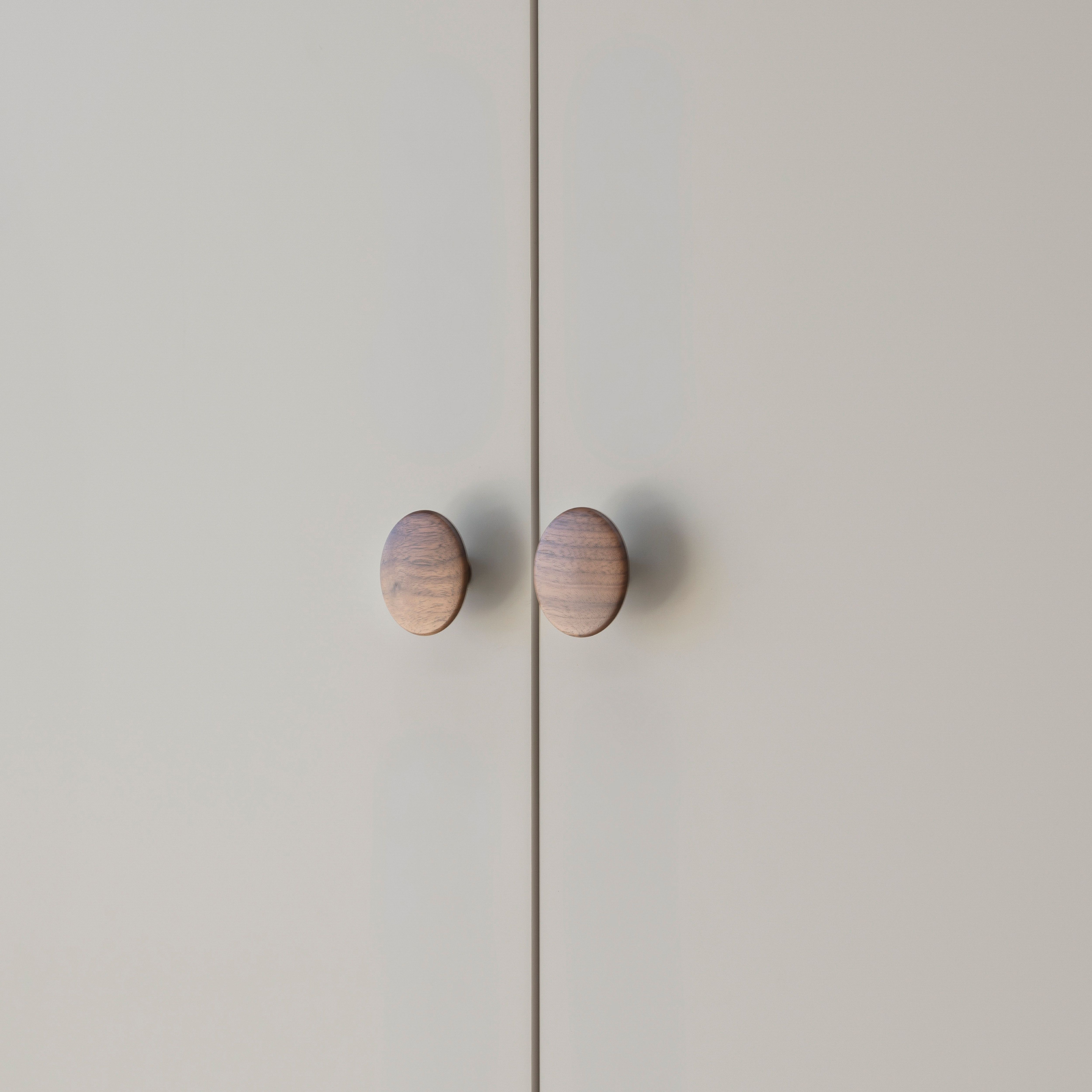 Rondo Knob: Round Timber Cabinet Knob in 2 Sizes – Linear Standard
