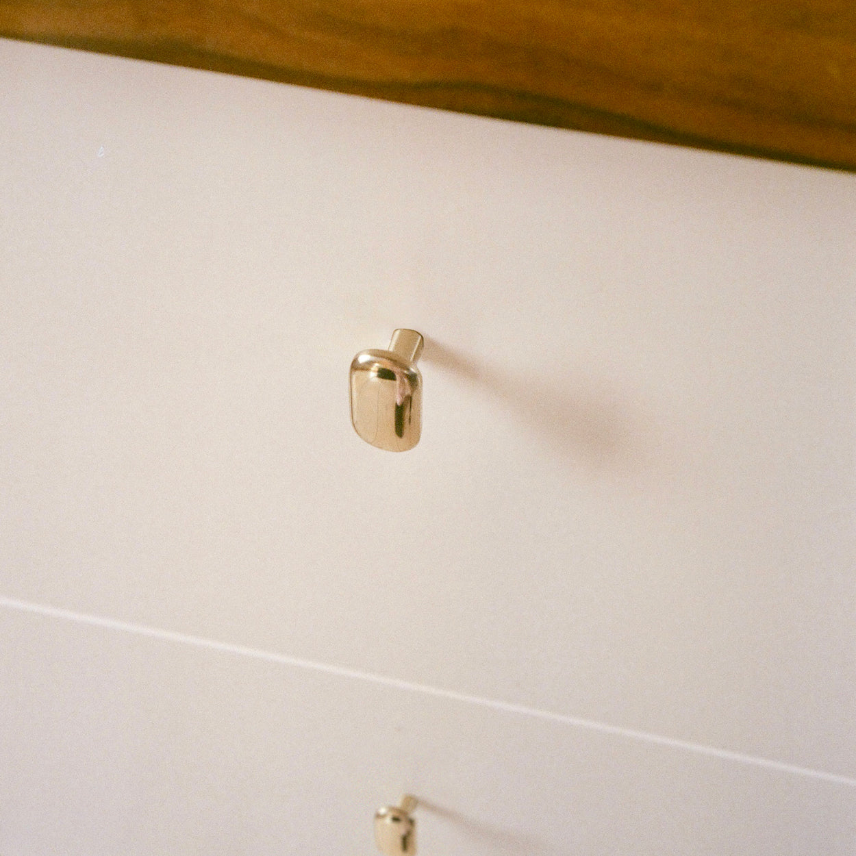 Oval Knob – Linear Standard