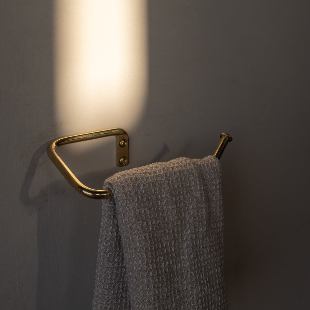 Hooks & Rails – Linear Standard