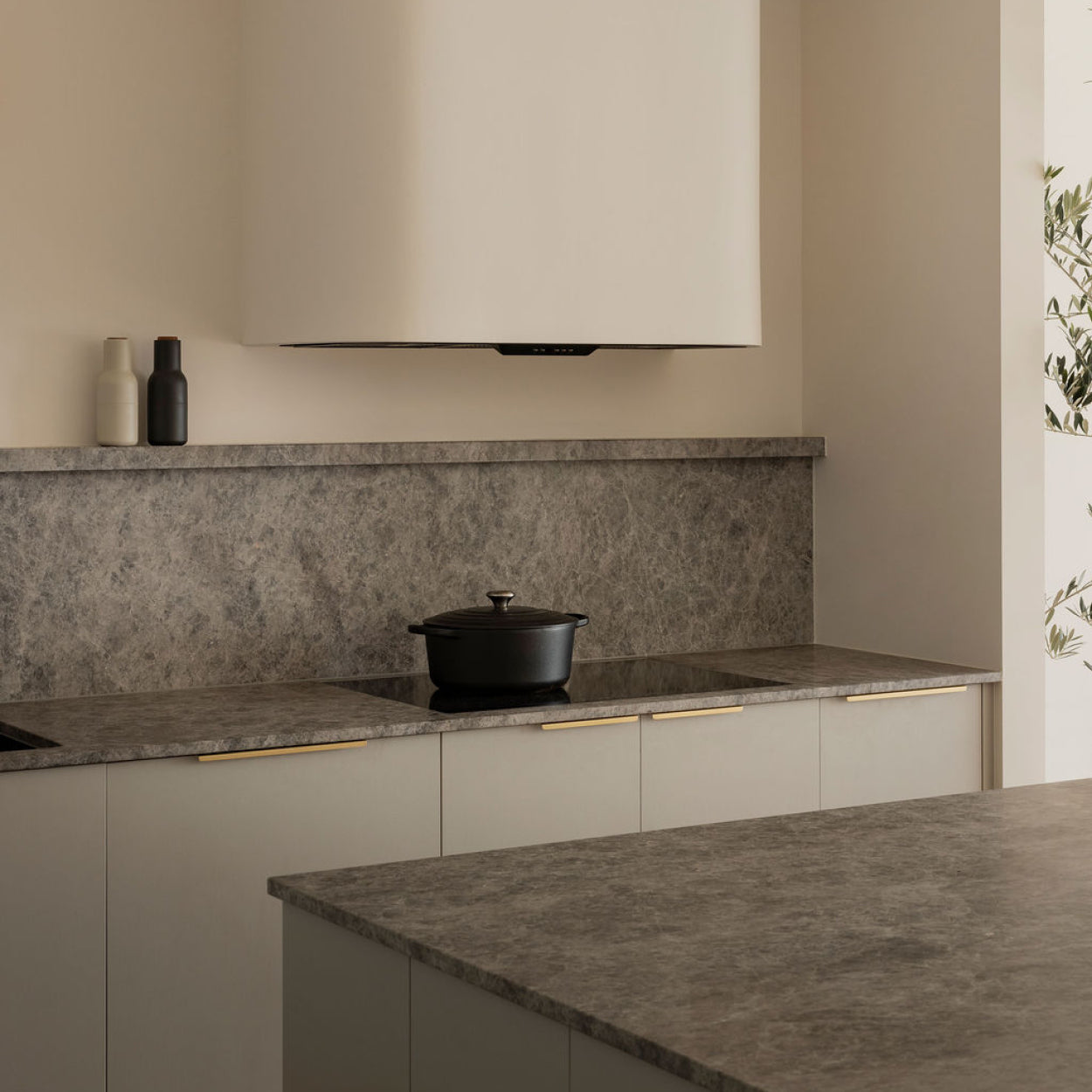 Ledge Handle | Cabinet Drawer Pull Handles – Linear Standard