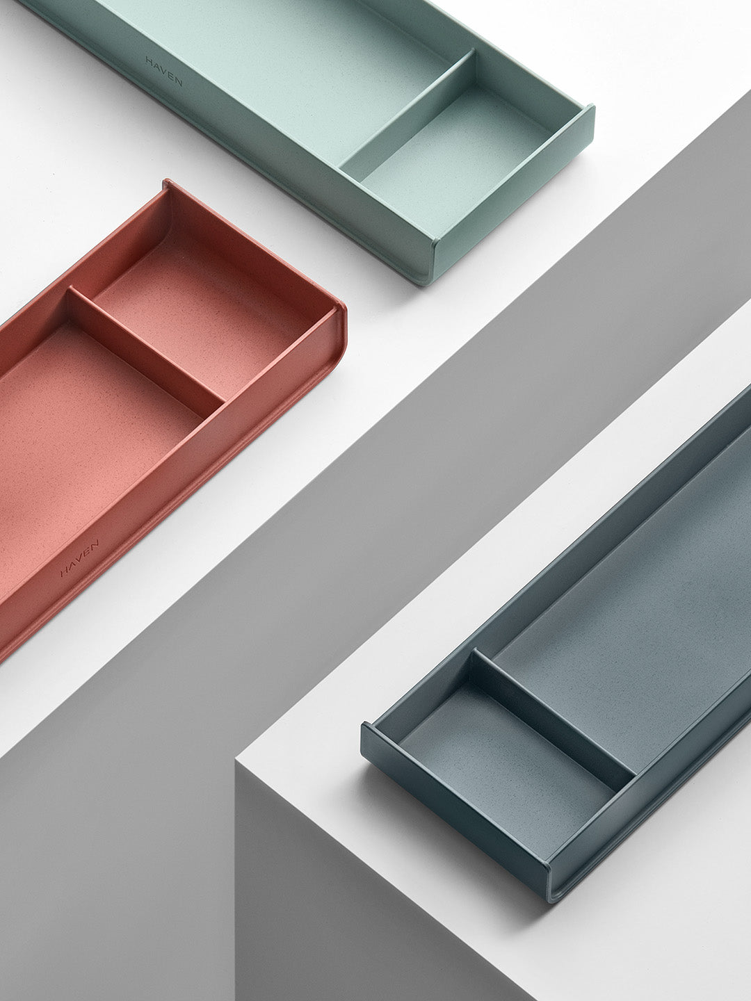 Shop Tray: Sustainable Desk Accessory in Coral & Green – Linear Standard