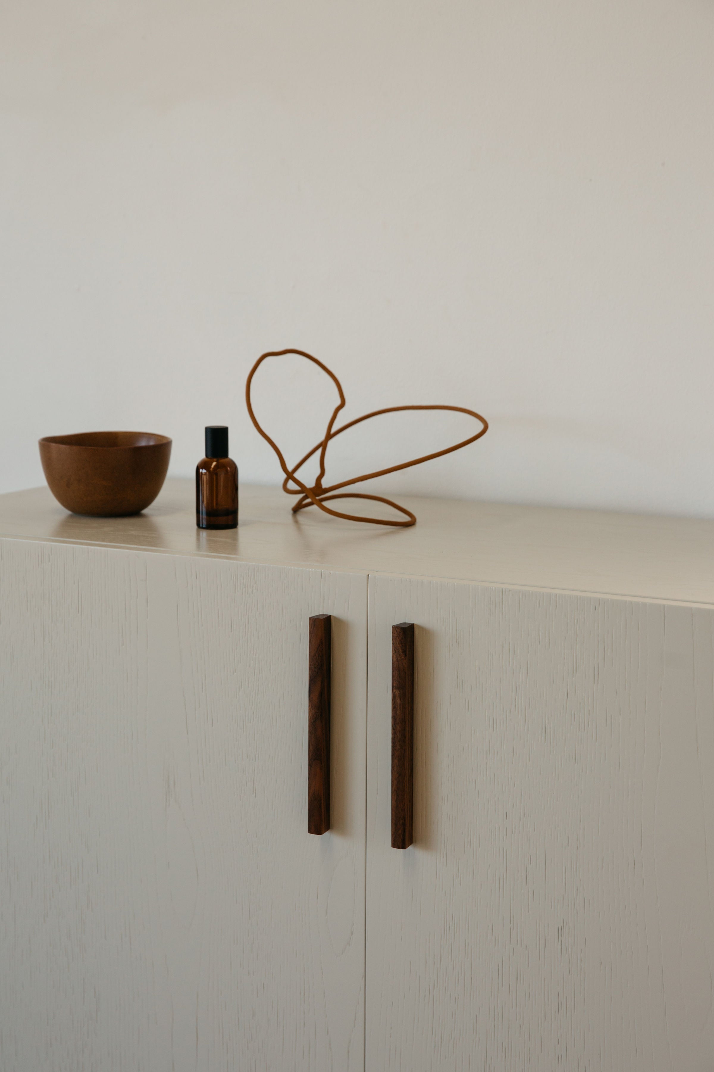 Trim Handle | Cabinetry Hardware | Core Collection – Linear Standard